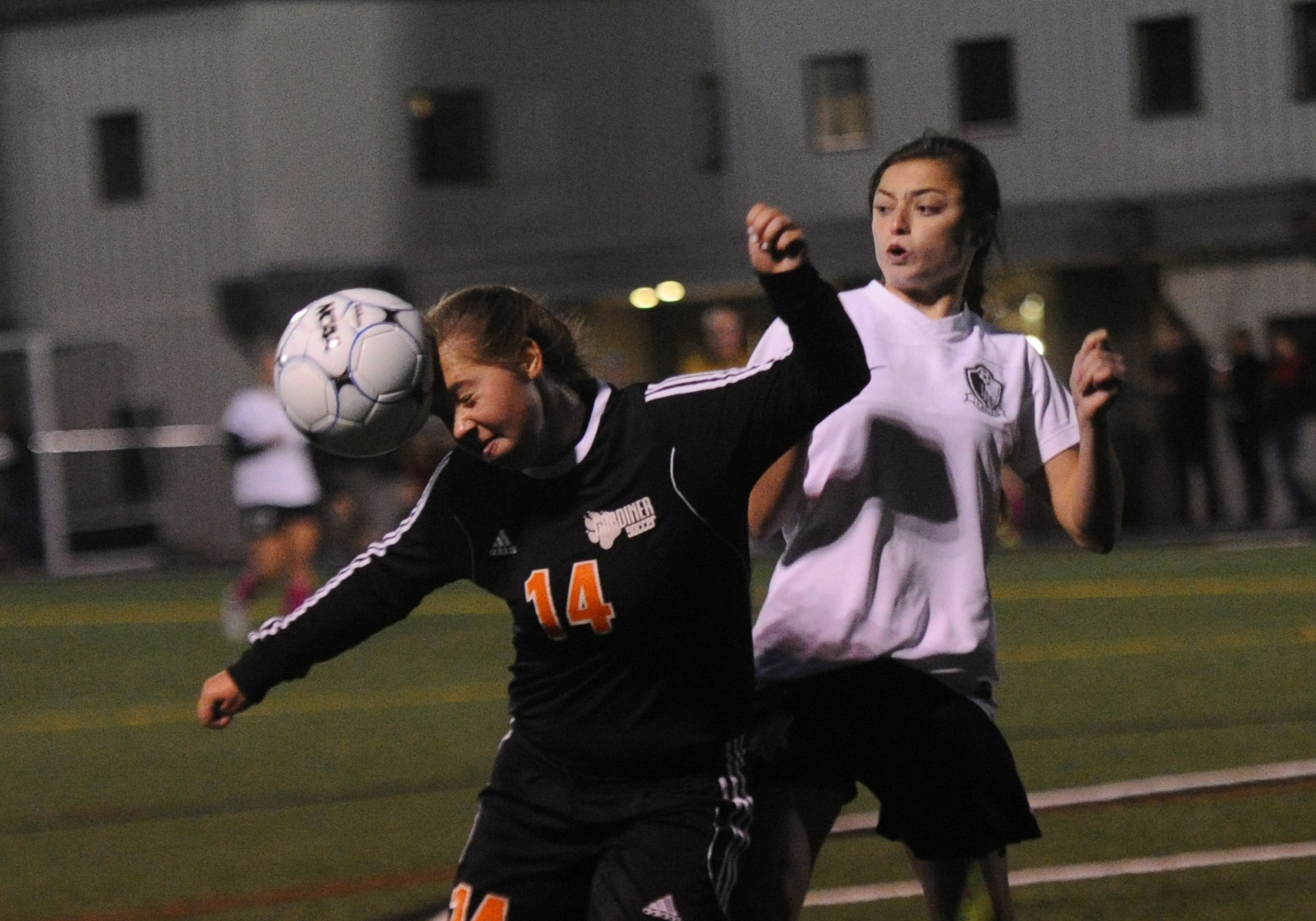 Lady Eagles sneak past Gardiner - The Lincoln County News