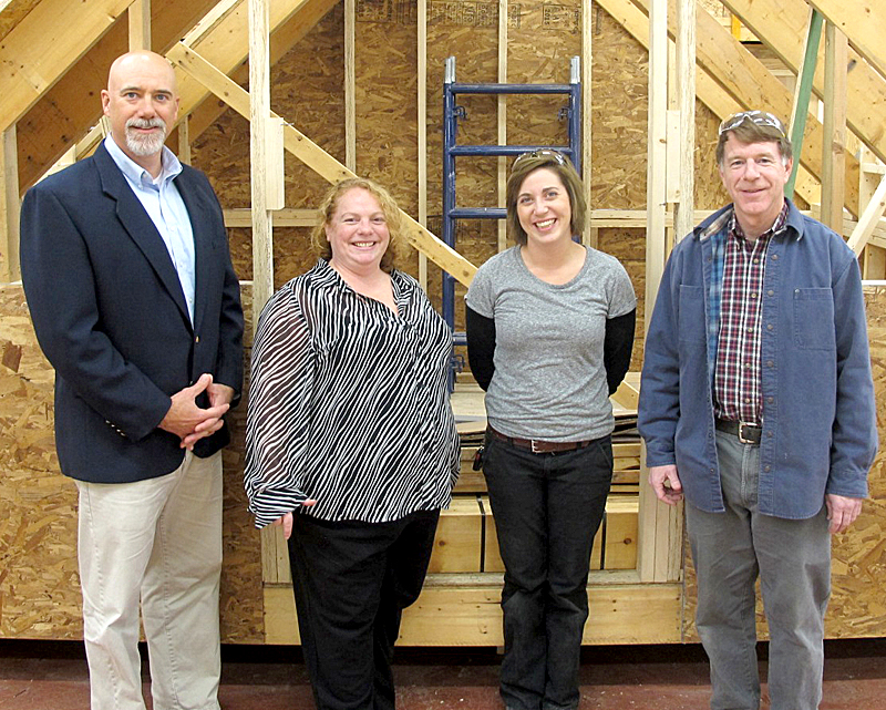 CMCC Student Eliza Robbins Earns Scholarship - The Lincoln County News