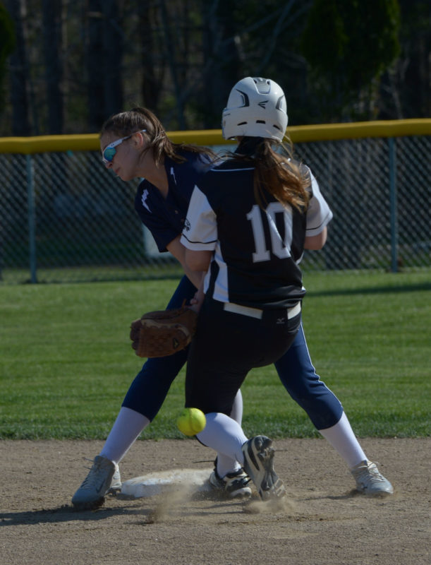 Anna Hatch collides with Sadie Cohen at second base. (Paula Roberts ...