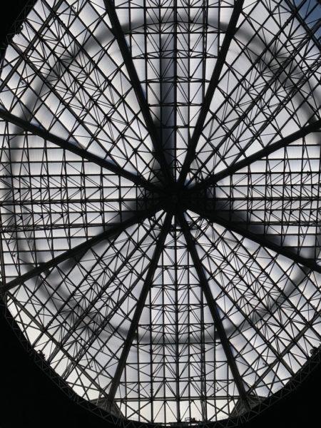 The eight-panel retractable dome at the Mercedes-Benz Stadium in ...