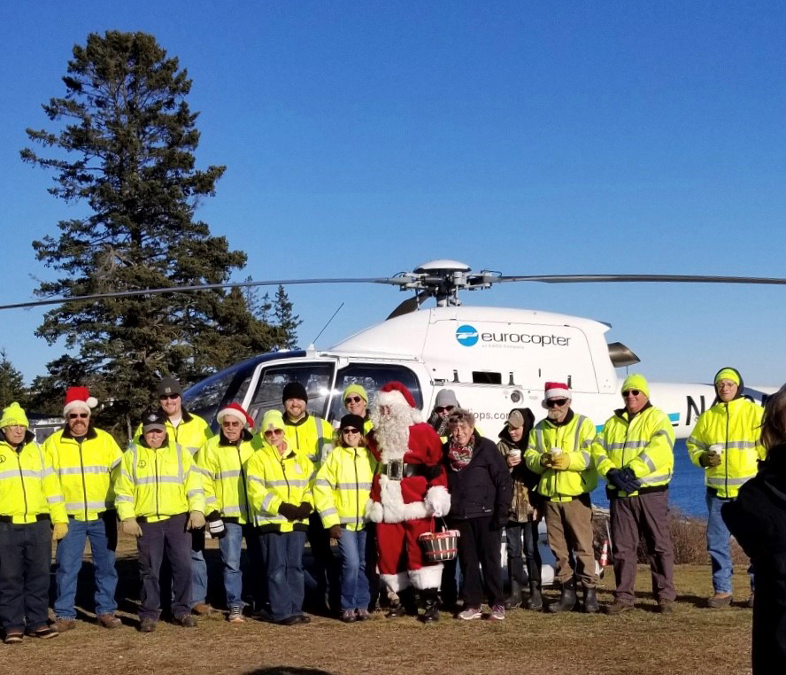 Flying Santa at Lighthouse - The Lincoln County News