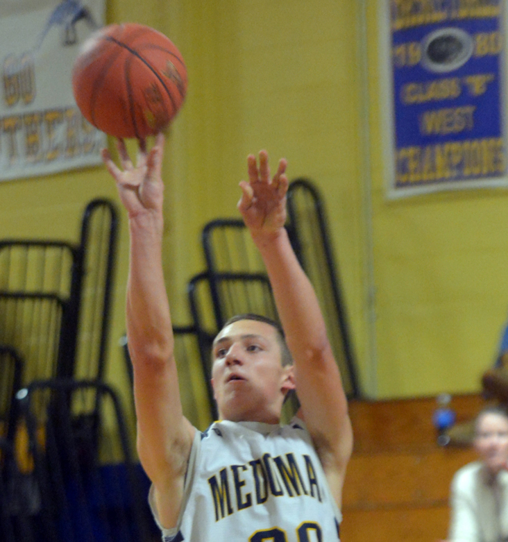 Panthers Win Battle of the Big Cats - The Lincoln County News