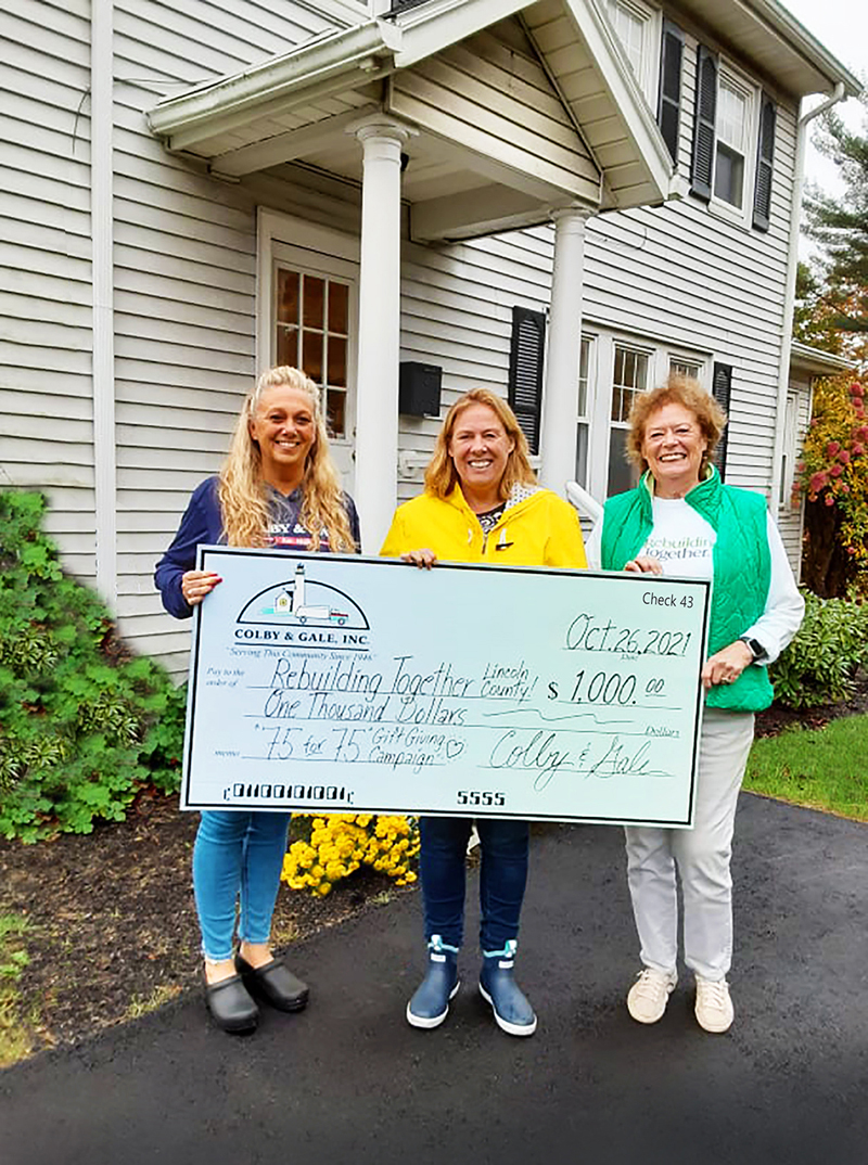 Gift-Giving Campaign Continues - The Lincoln County News