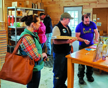 Spicer Bees’ Hosts Open House at New Location - The Lincoln County News