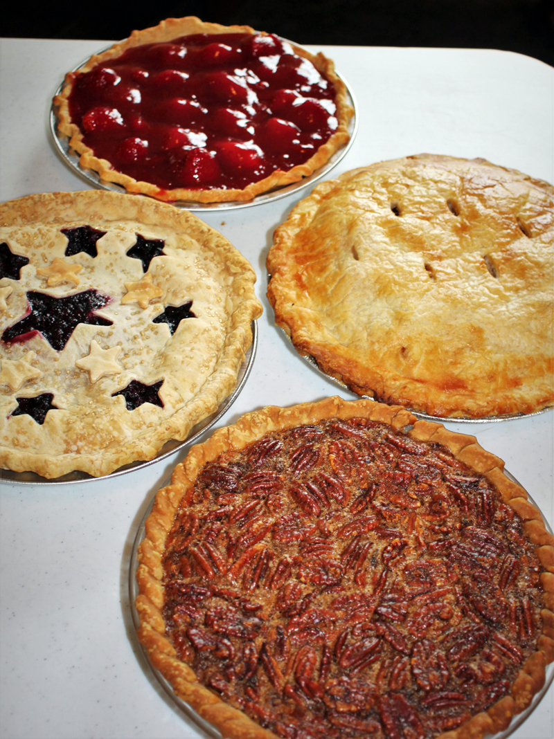 Bremen Patriotic Club Pie Sale a Success - The Lincoln County News