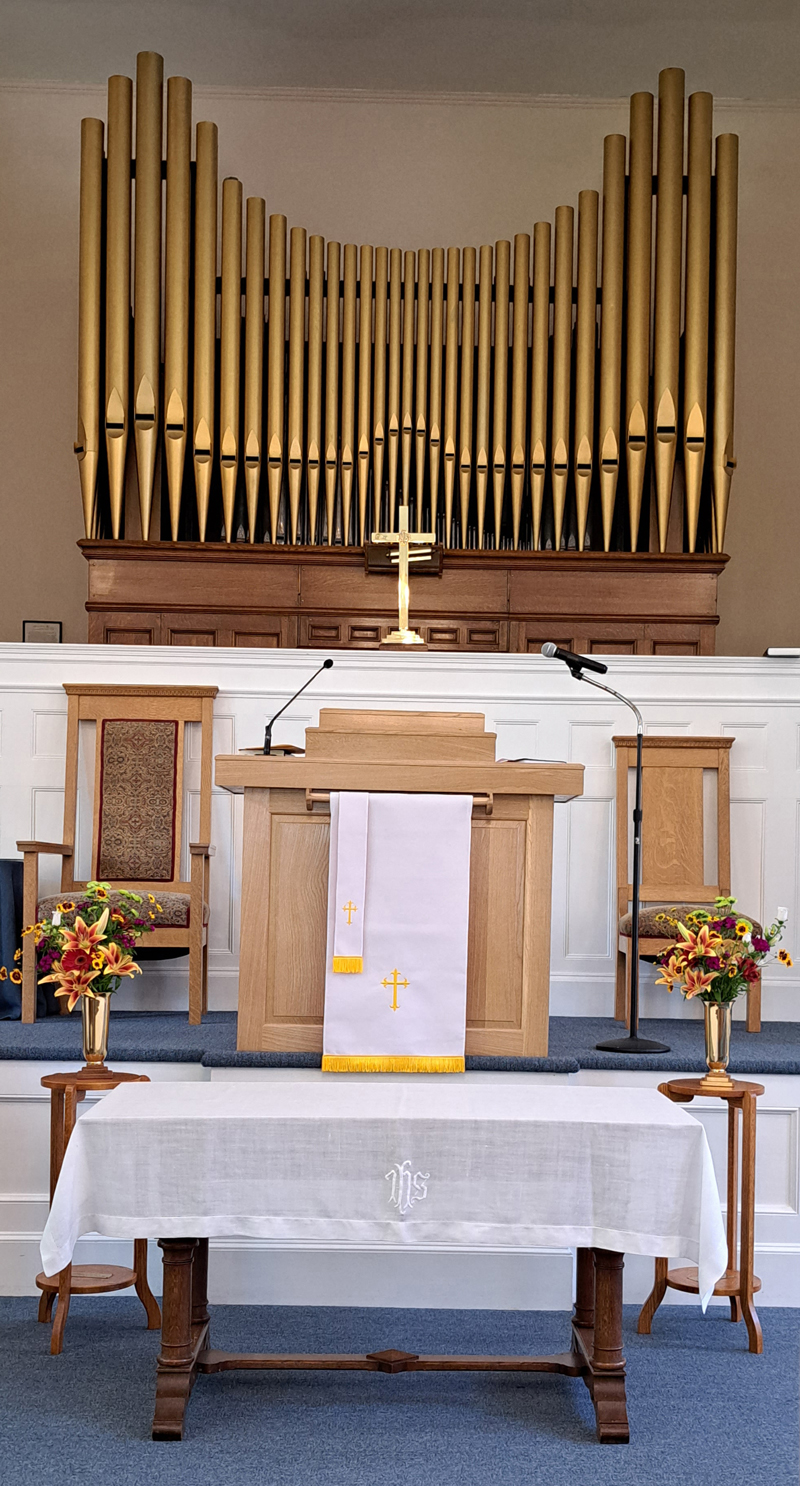 Pulpit Dedicated at First Congo - The Lincoln County News