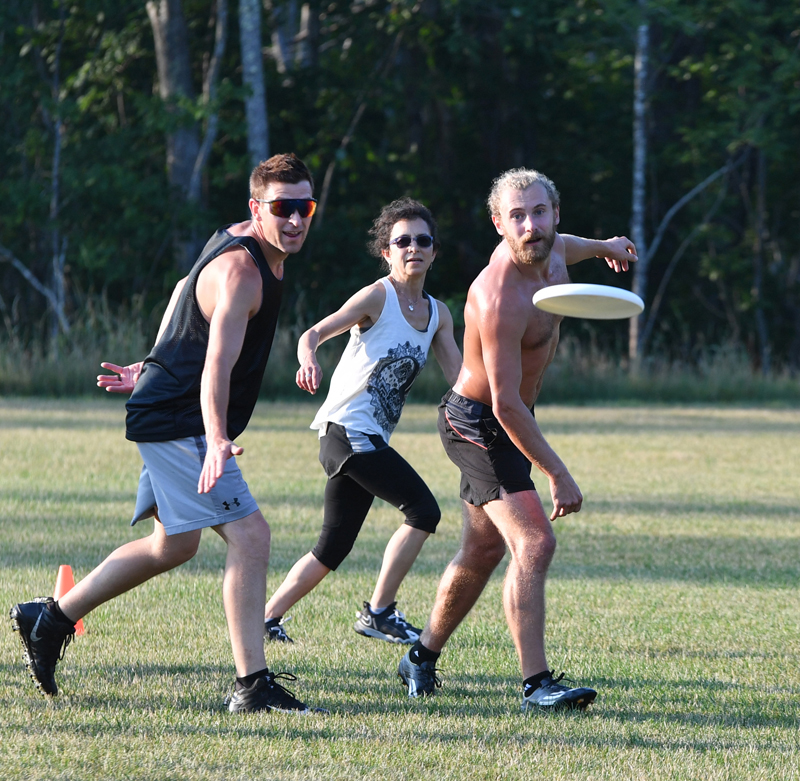 Ultimate Frisbee Is Flying High In Boothbay - The Lincoln County News