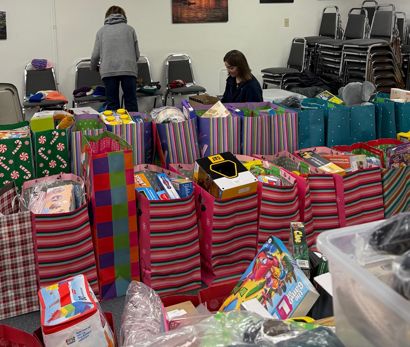 ‘Bags of Joy’ Bring Cheer To Waldoboro Families In Need - The Lincoln ...